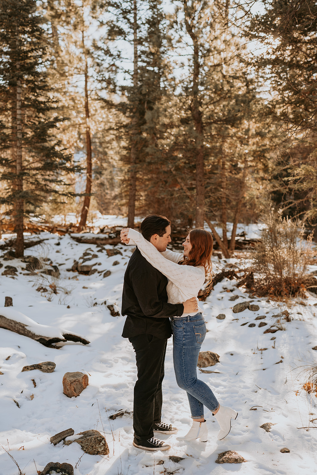 Snowy Mountain Engagement Photos in Angelus Oaks ...