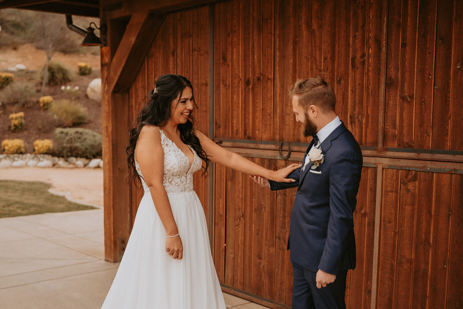 A Winter Wedding Day Captured at Windmill Canyon Ranch ...