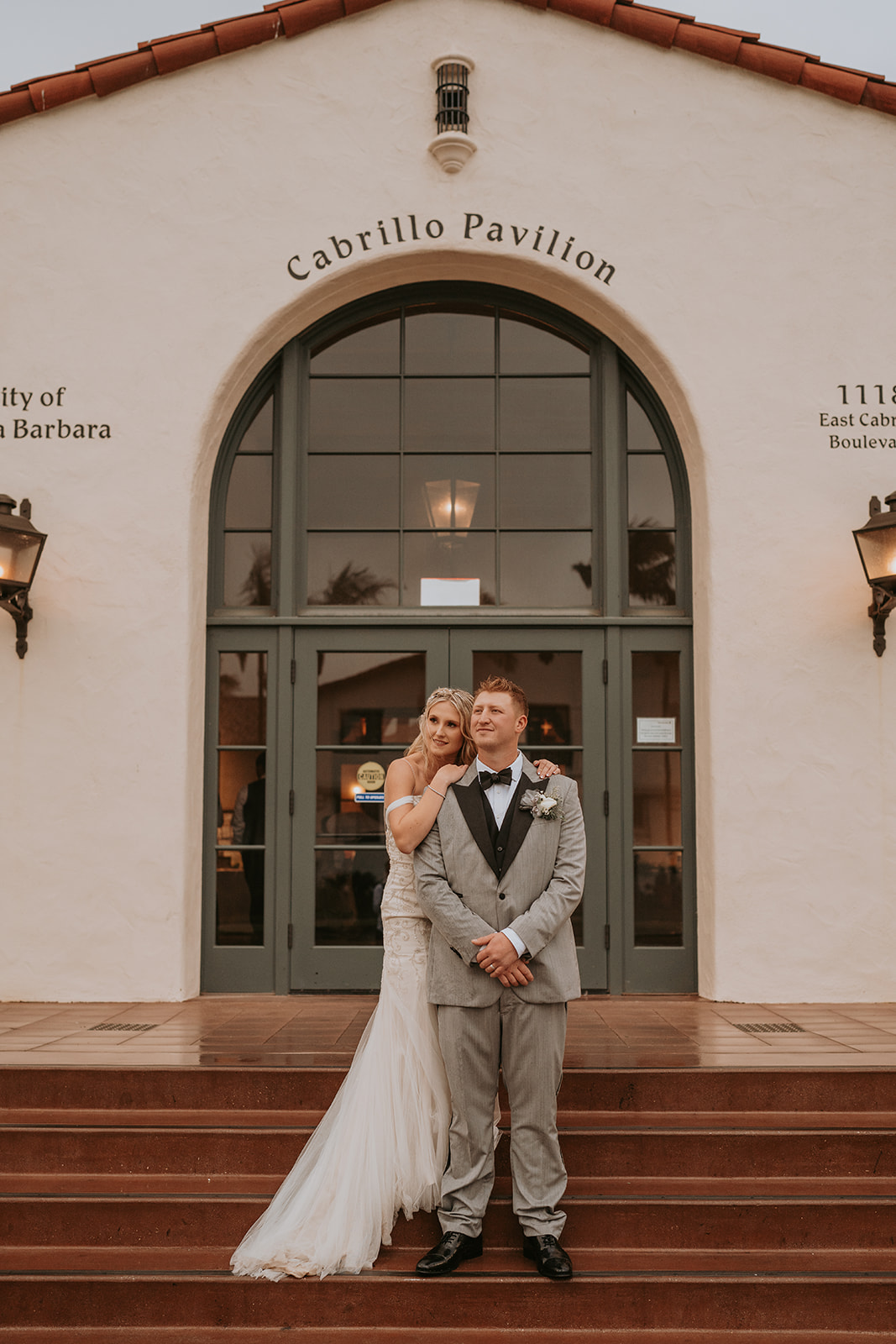 A Romantic Rainy Day Wedding at the Cabrillo Pavilion in Santa Barbara ...