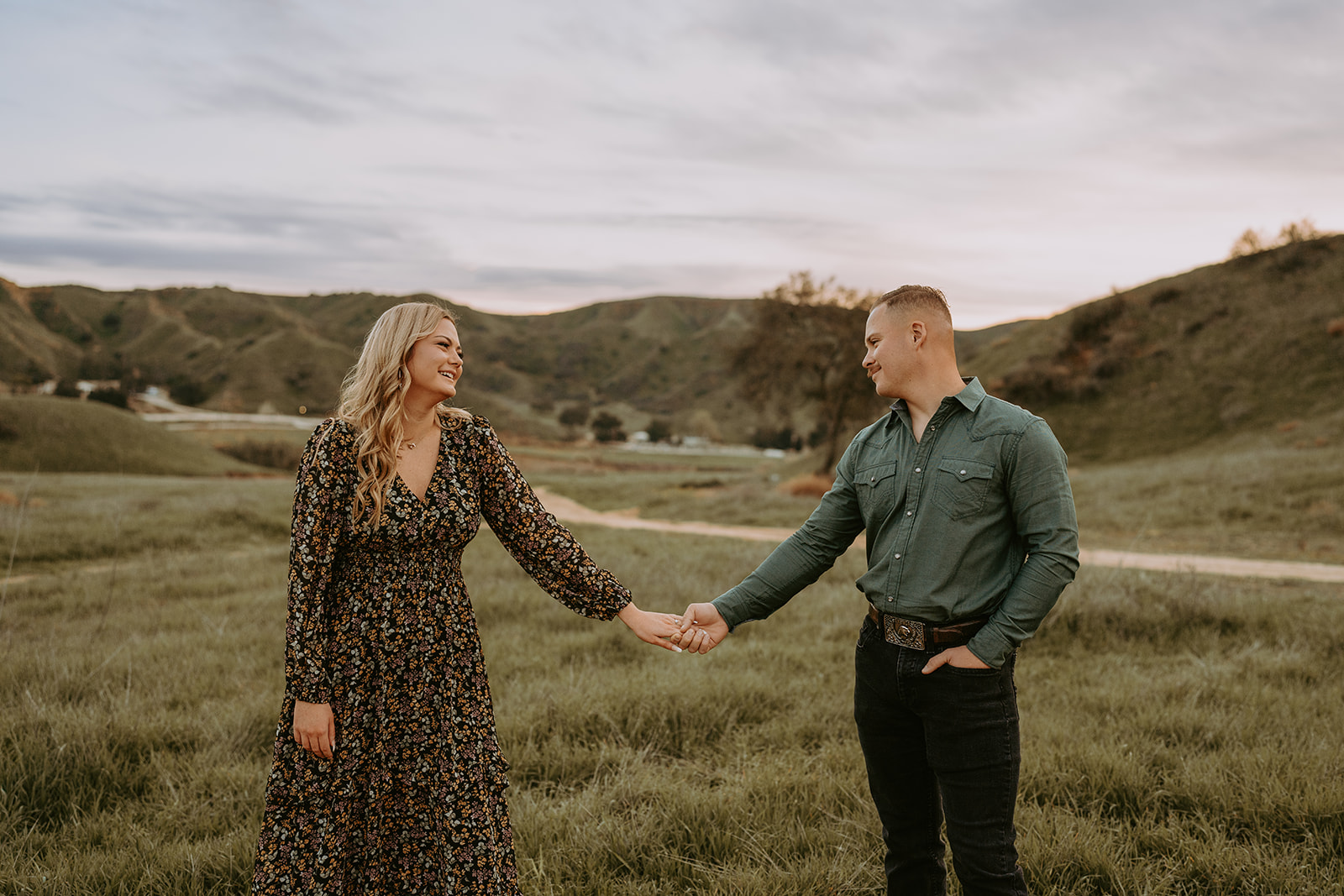 Engagement Session Tips for The Awkward Couple ...