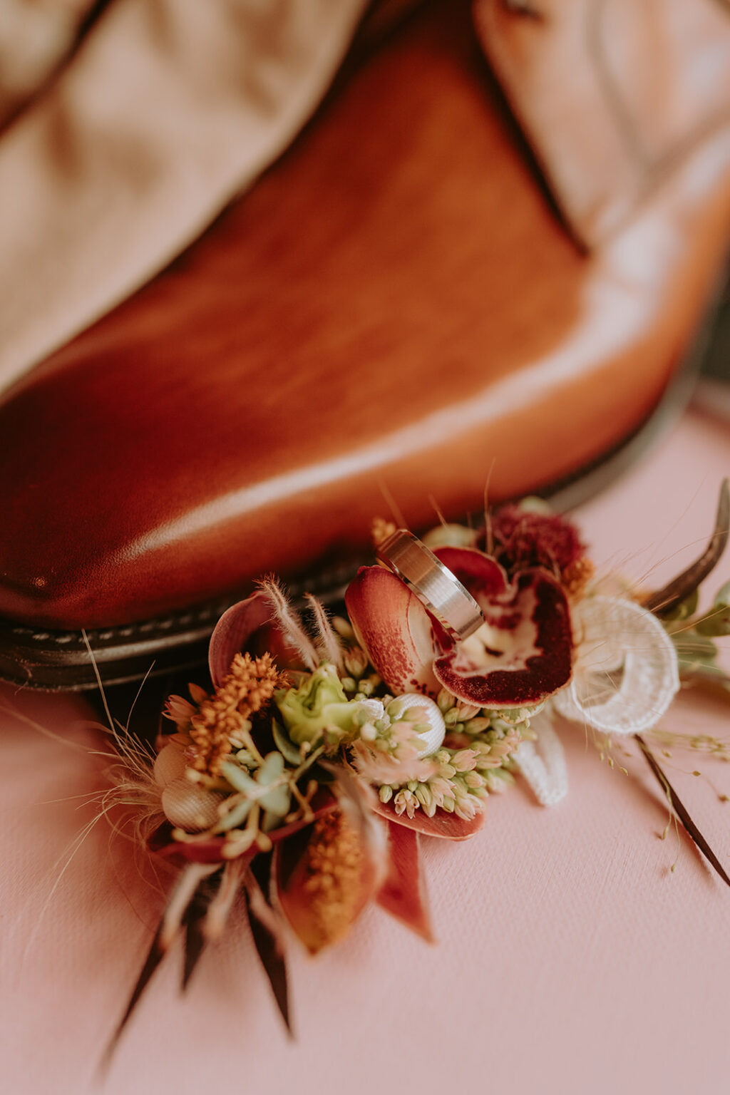 What To Include In a Wedding Detail Box for Your Photographer